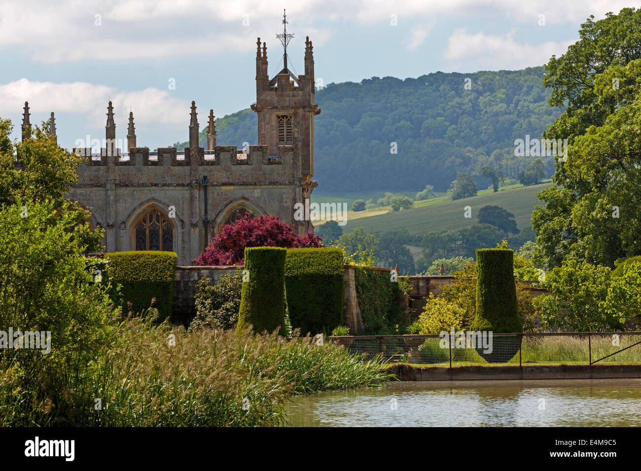 Topiary sudeley castle hi-res stock photography and images - Alamy