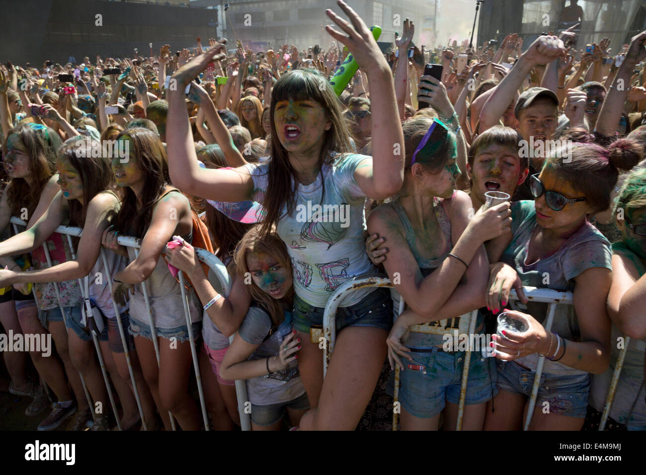 Colorfest moscow outdoor human people hi-res stock photography and ...