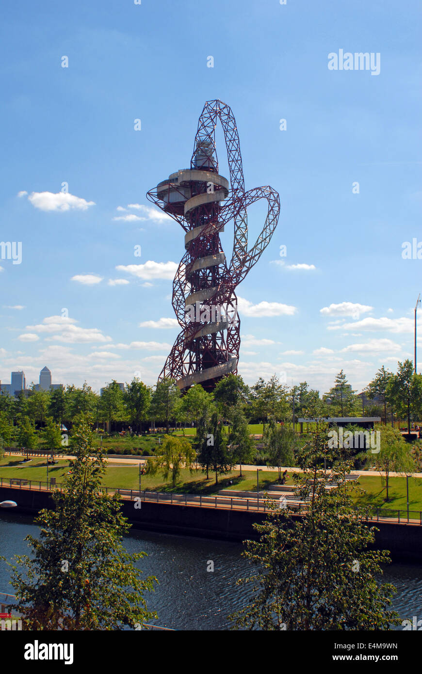 114 feet hi-res stock photography and images - Alamy