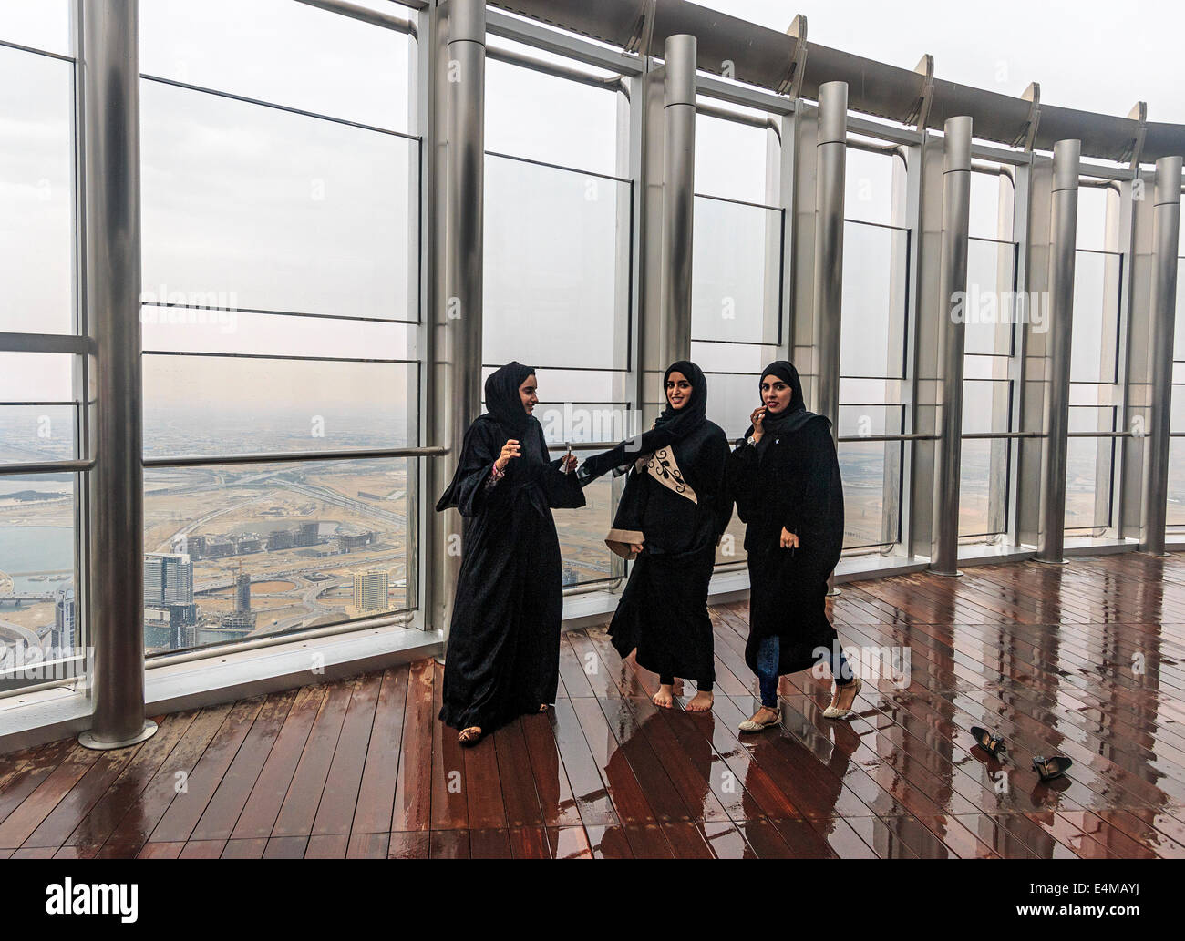 Muslim burka hi-res stock photography and images - Alamy