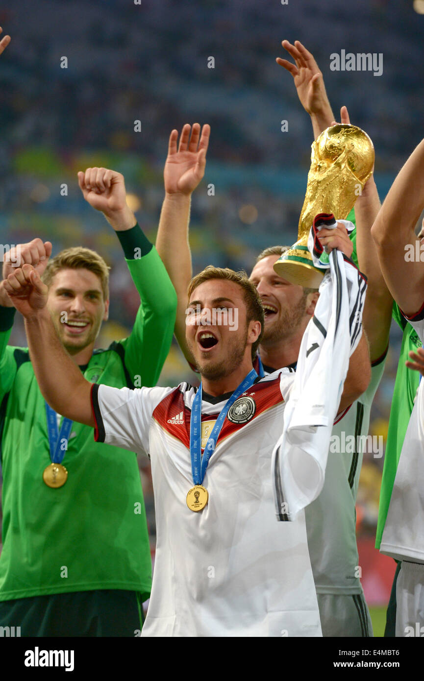 2014 fifa world cup brazil final trophy hi-res stock photography and images - Alamy