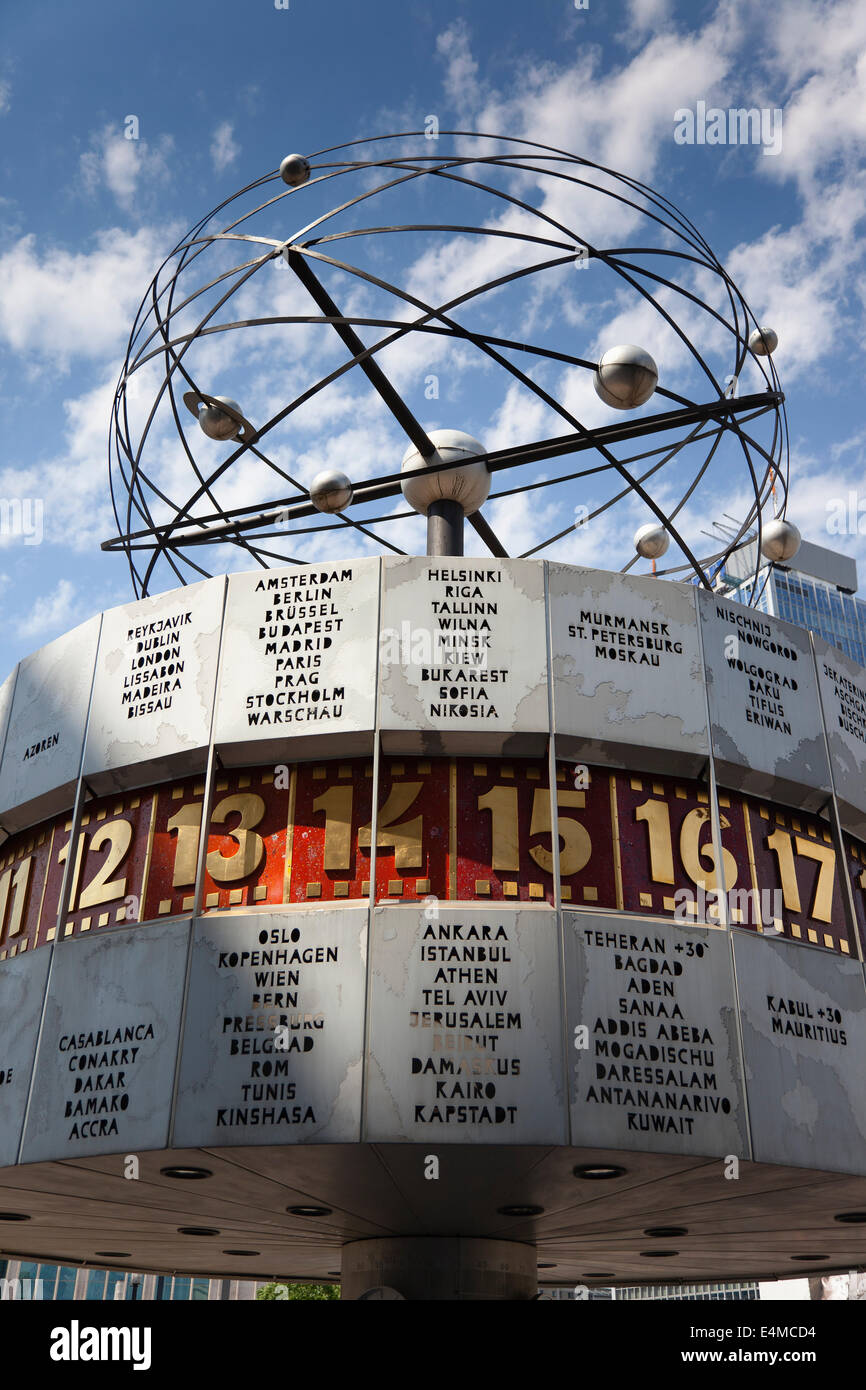 World clock hi-res stock photography and images - Alamy