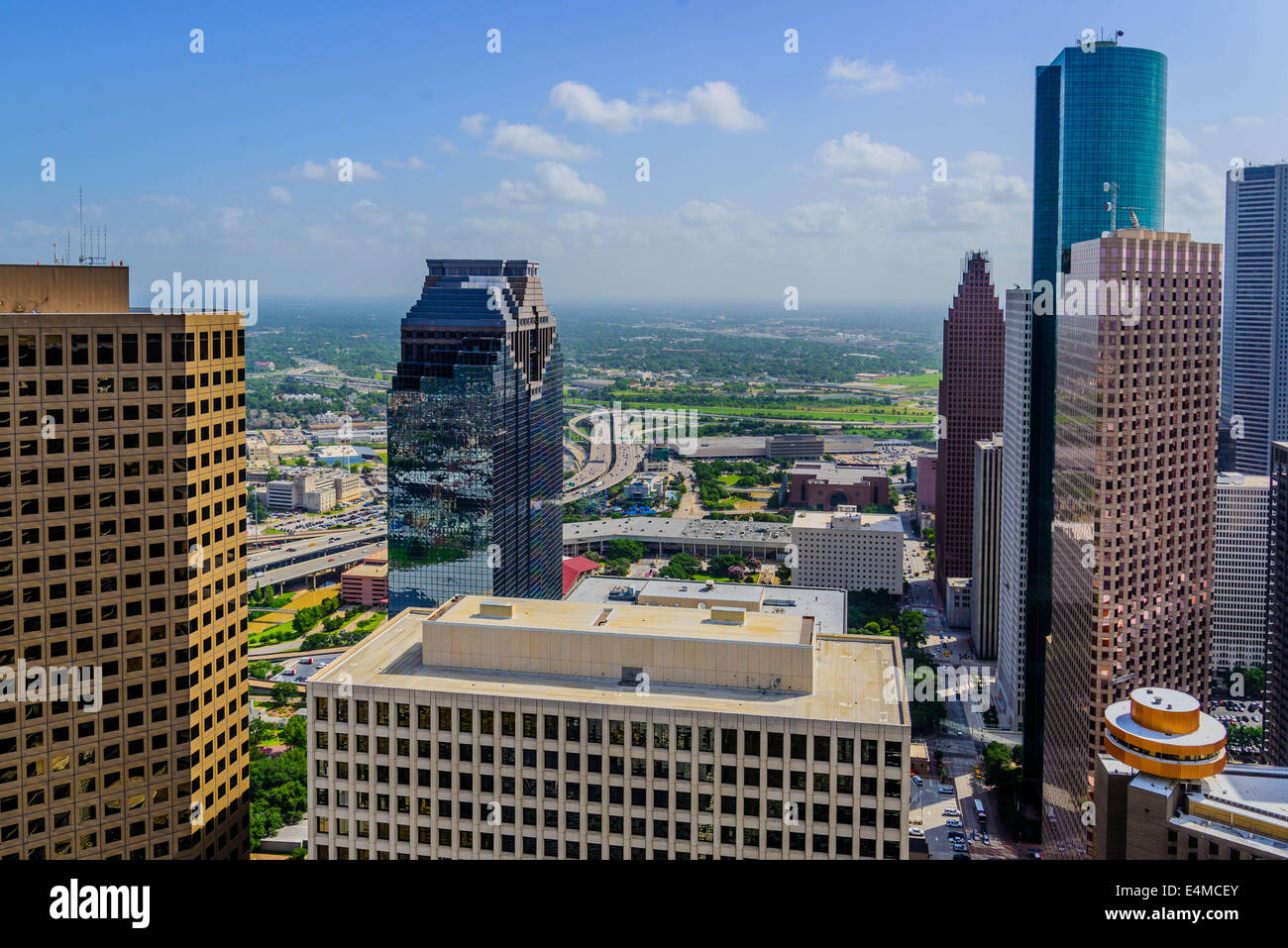 Buildings and streets in urban Downtown Houston Stock Photo - Alamy