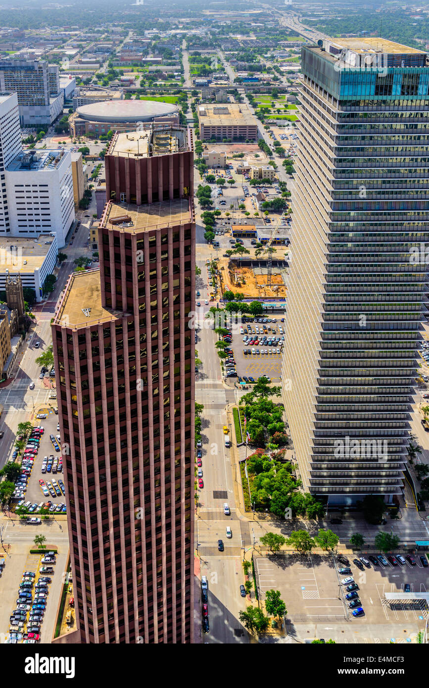 Buildings and streets in urban Downtown Houston Stock Photo - Alamy