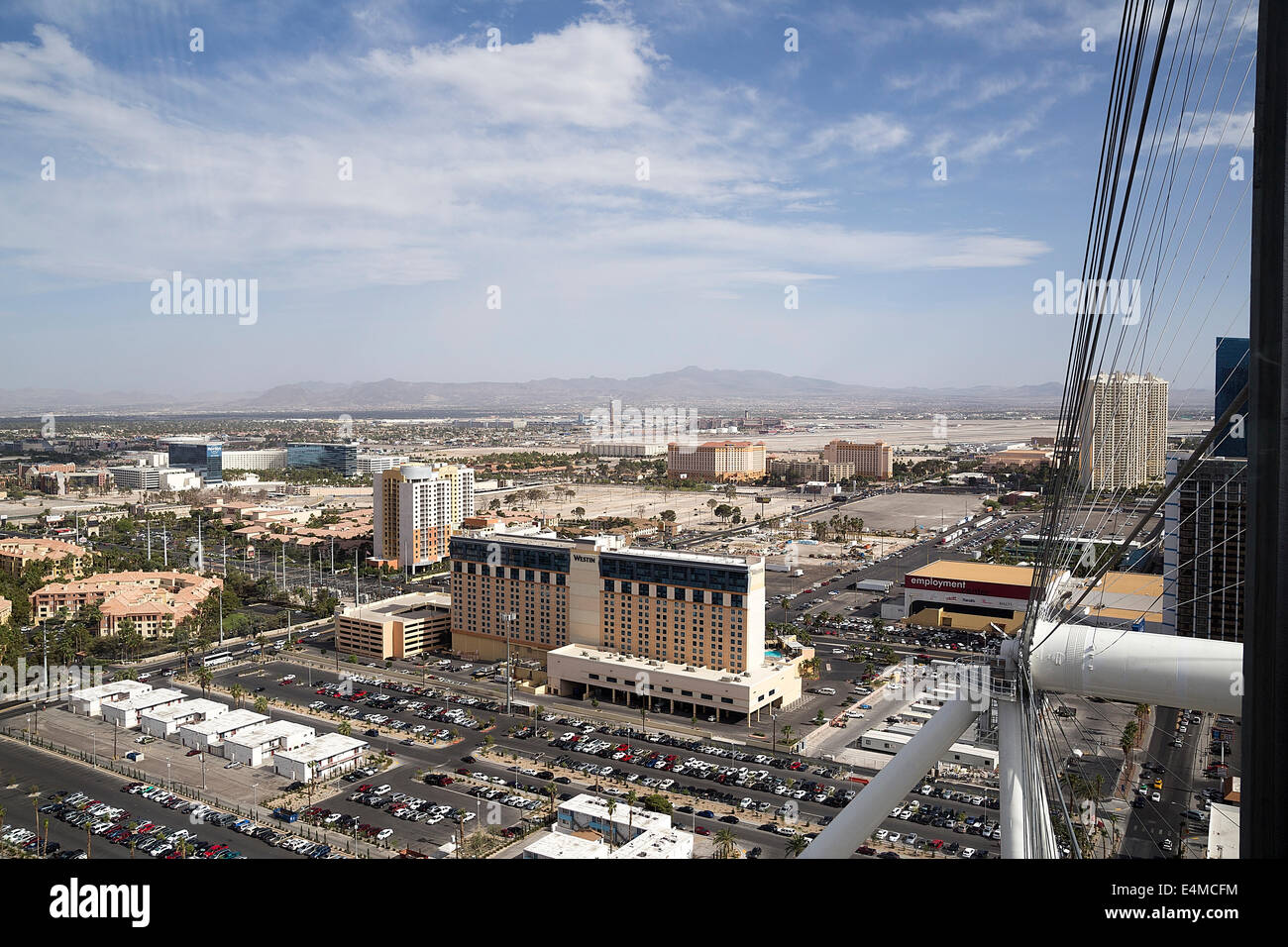High roller observation wheel vegas hi-res stock photography and images ...
