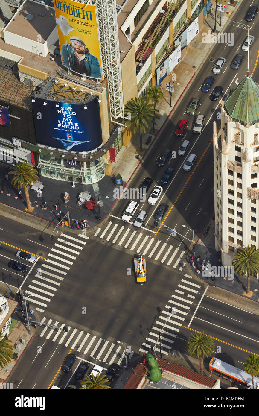 Intersection photos hi-res stock photography and images - Alamy
