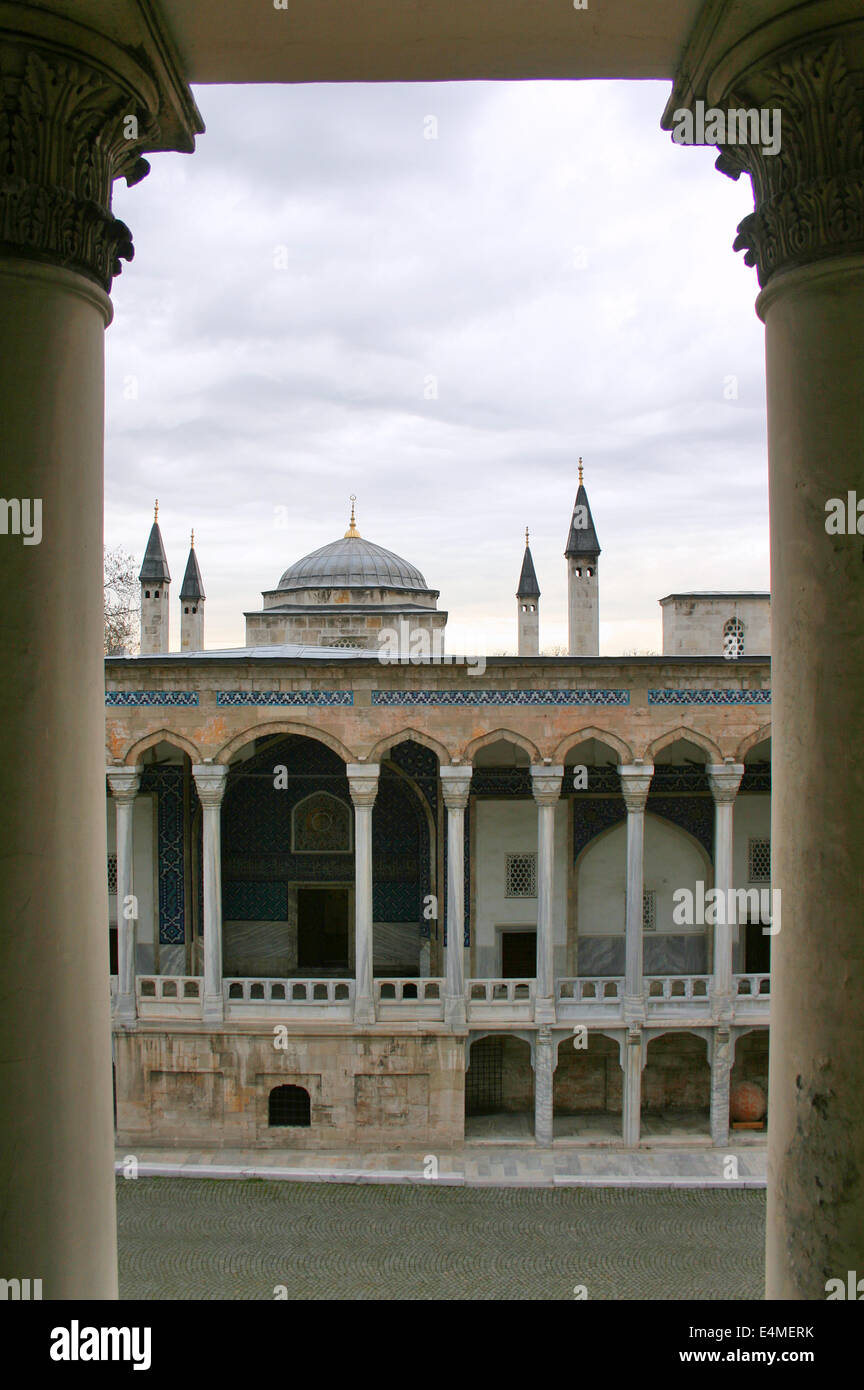 Turkey istanbul topkapi palace columns hi-res stock photography and ...