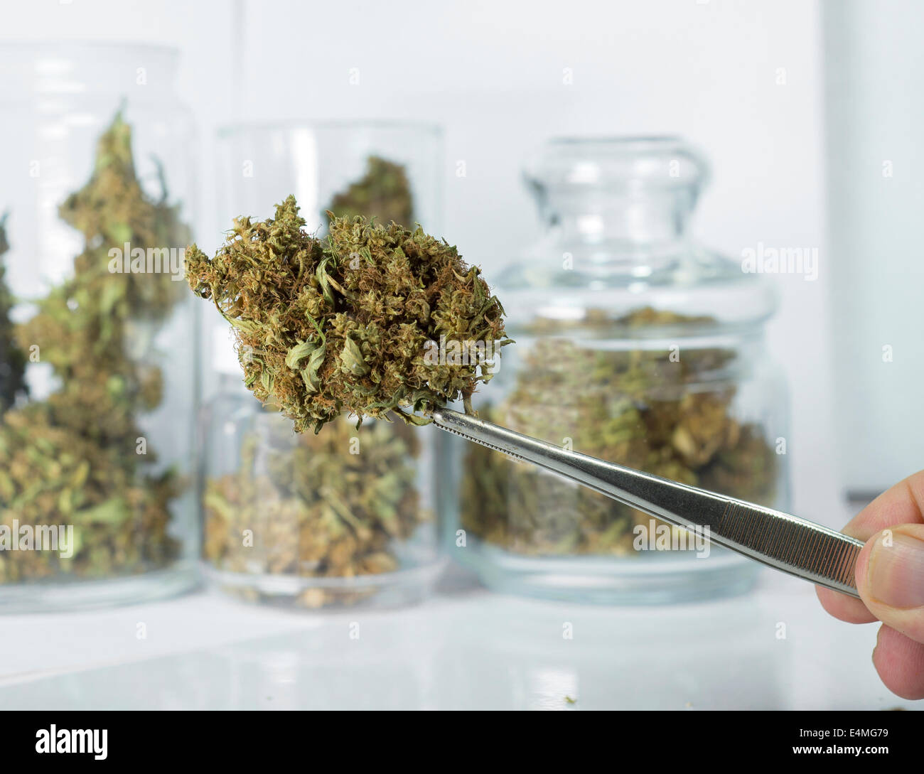 Marijuana joint cannabis indica hi-res stock photography and images - Alamy