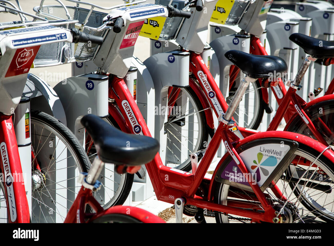 Bike share bicycles hi-res stock photography and images - Alamy