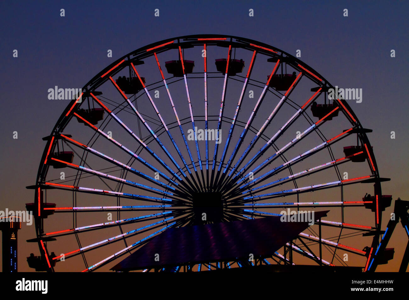 Solar powered park and ride hi-res stock photography and images - Alamy