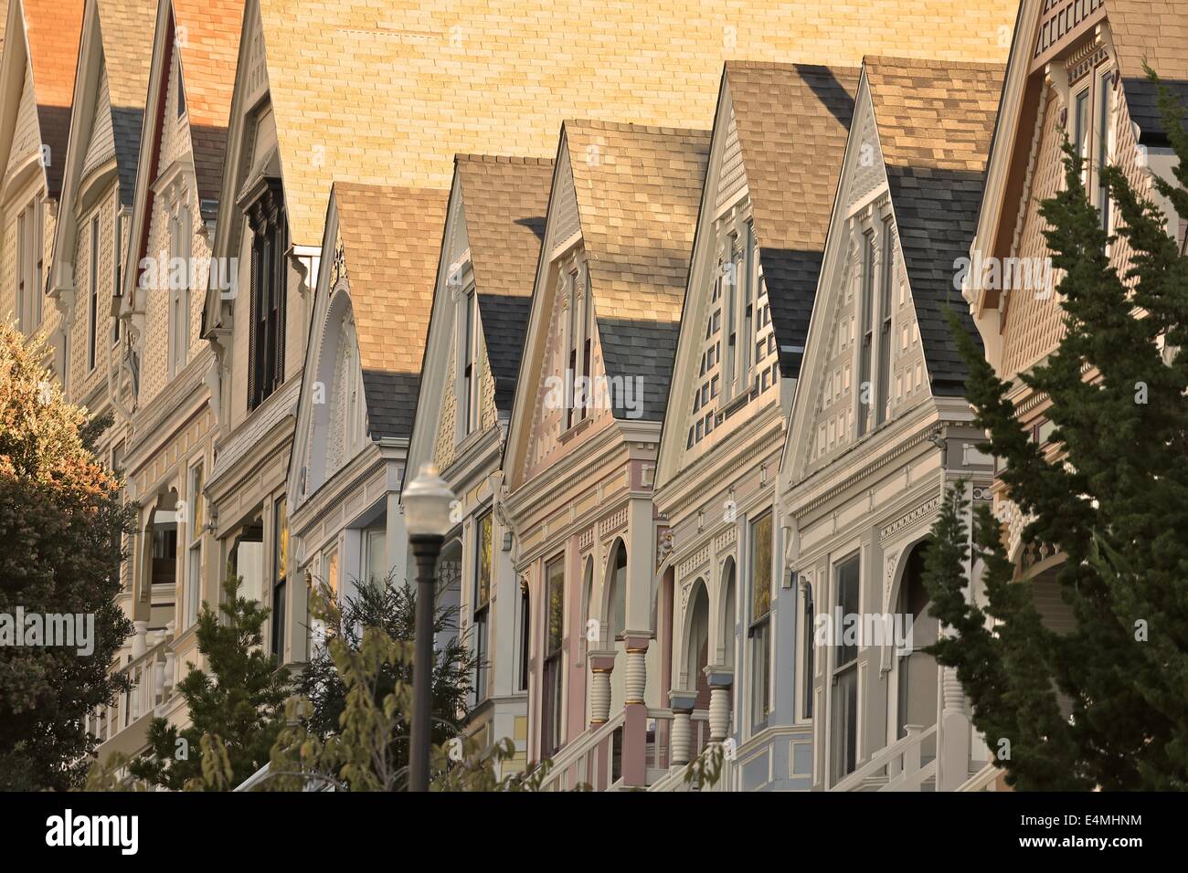 Beautiful victorian houses in the Castro neighborhood of San Francisco ...