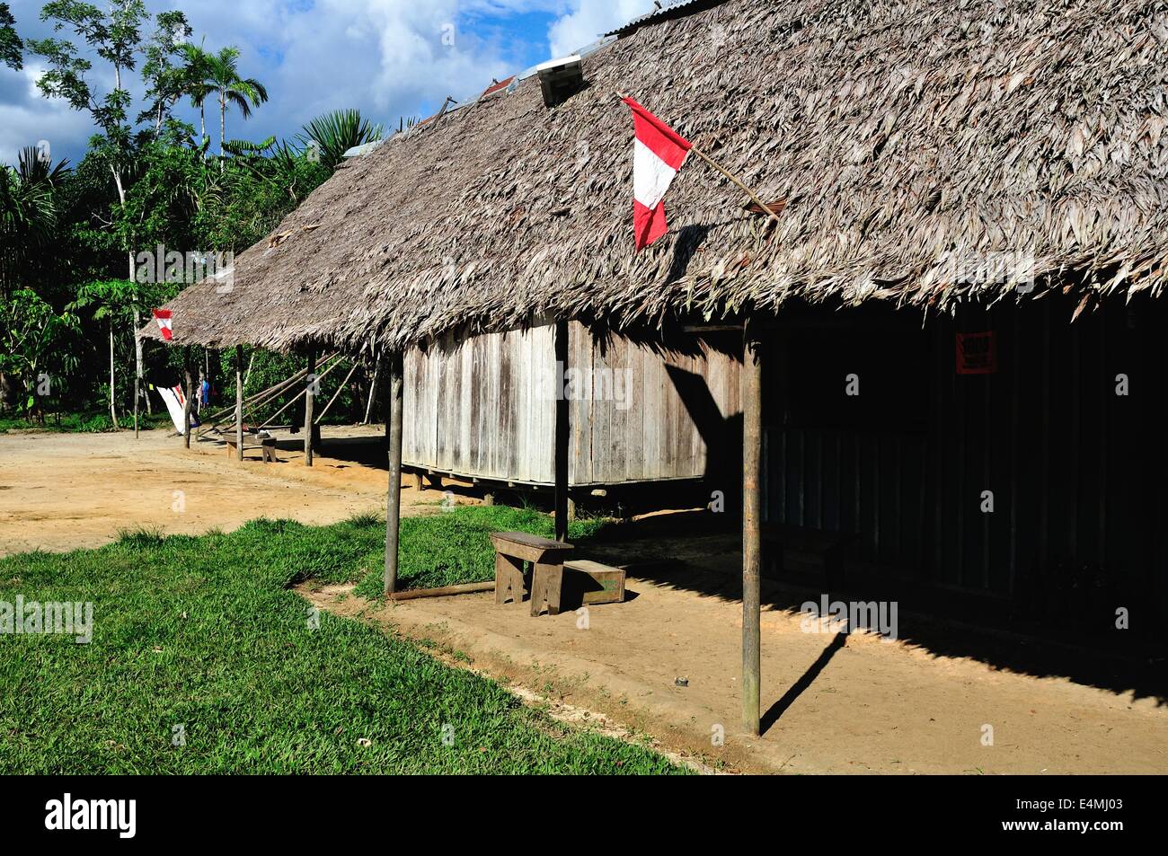 Traditional house in Industria - PANGUANA . Department of Loreto .PERU ...