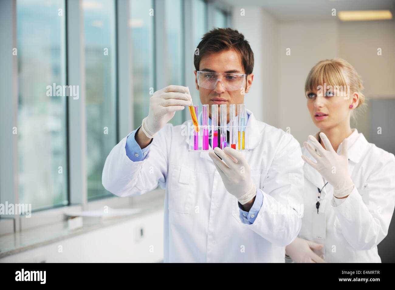 Science people hi-res stock photography and images - Alamy