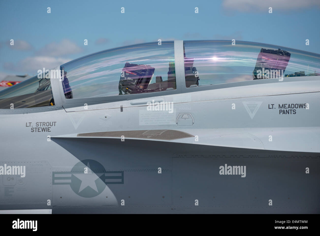 F 18 cockpit closeup hi-res stock photography and images - Alamy