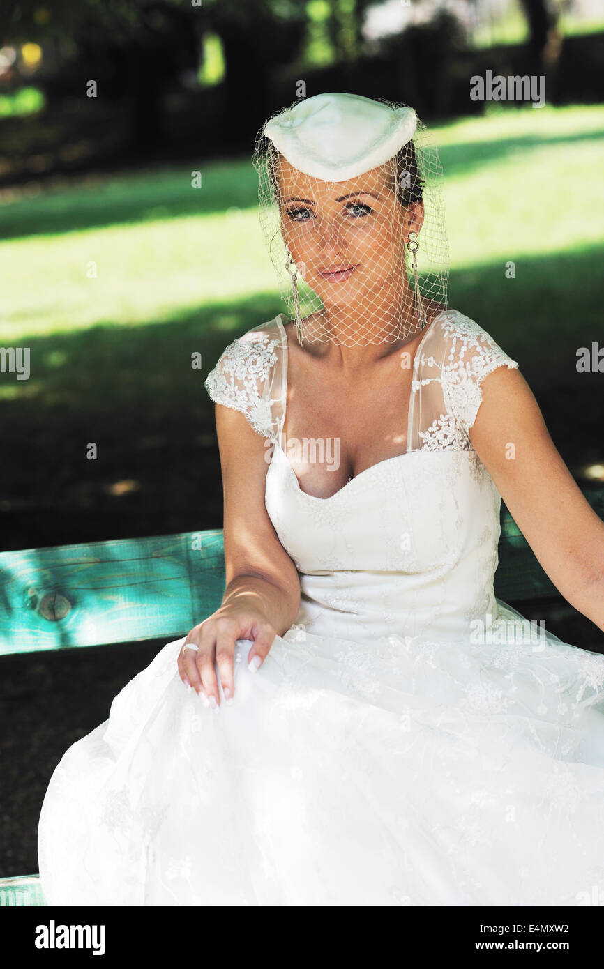 beautiful bride outdoor Stock Photo - Alamy