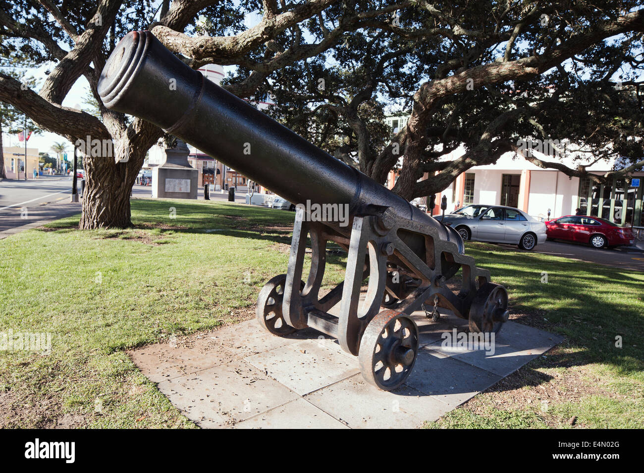 Cannon at the Marine Parade in Napier Stock Photo - Alamy