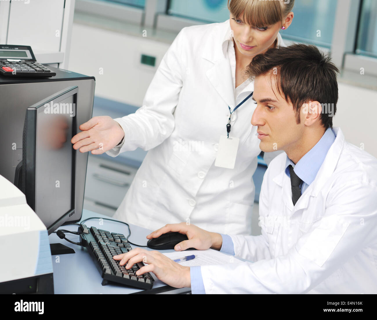 science people in bright lab Stock Photo - Alamy