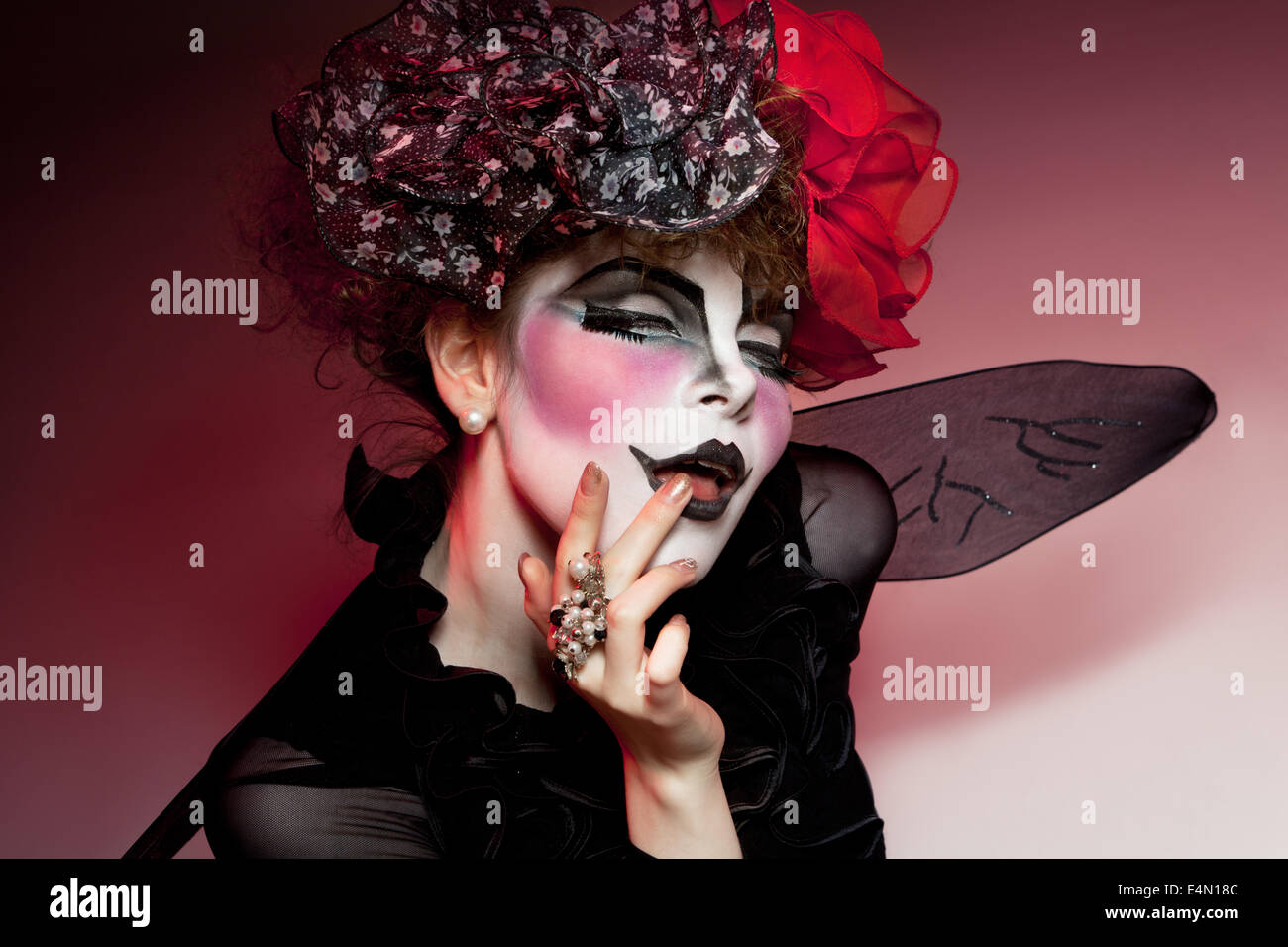 woman mime with theatrical makeup Stock Photo - Alamy