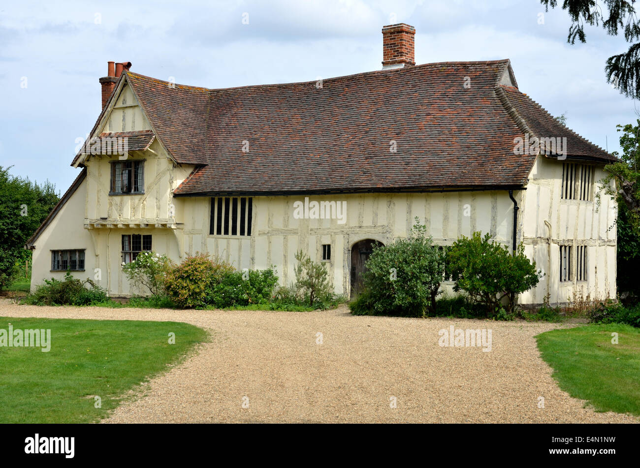 Large medieval structure hi-res stock photography and images - Alamy
