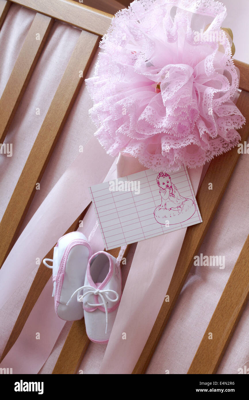 Cradle hi-res stock photography and images - Alamy