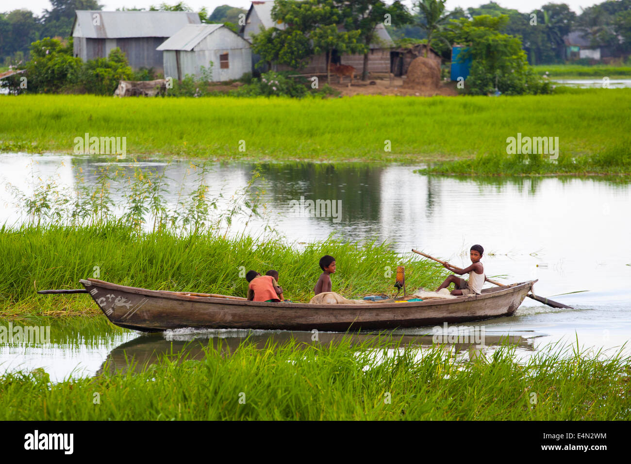 boat in Bangladesh,boat,bangladesh,sail,with,people,river,in,meghna,sky ...