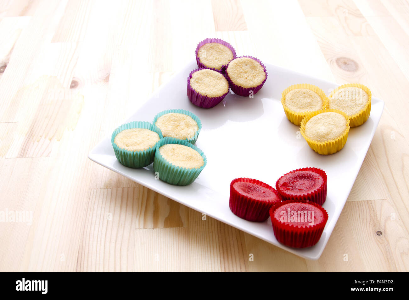Plate of cupcakes Stock Photo - Alamy