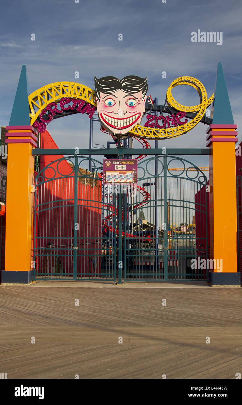 Scream zone hi-res stock photography and images - Alamy