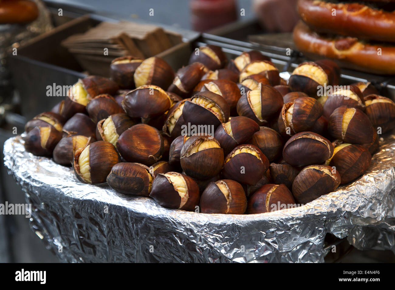 Roasted chestnut seller hi-res stock photography and images - Alamy