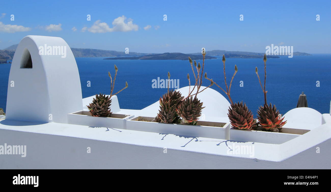 Santorini balcony hi-res stock photography and images - Alamy