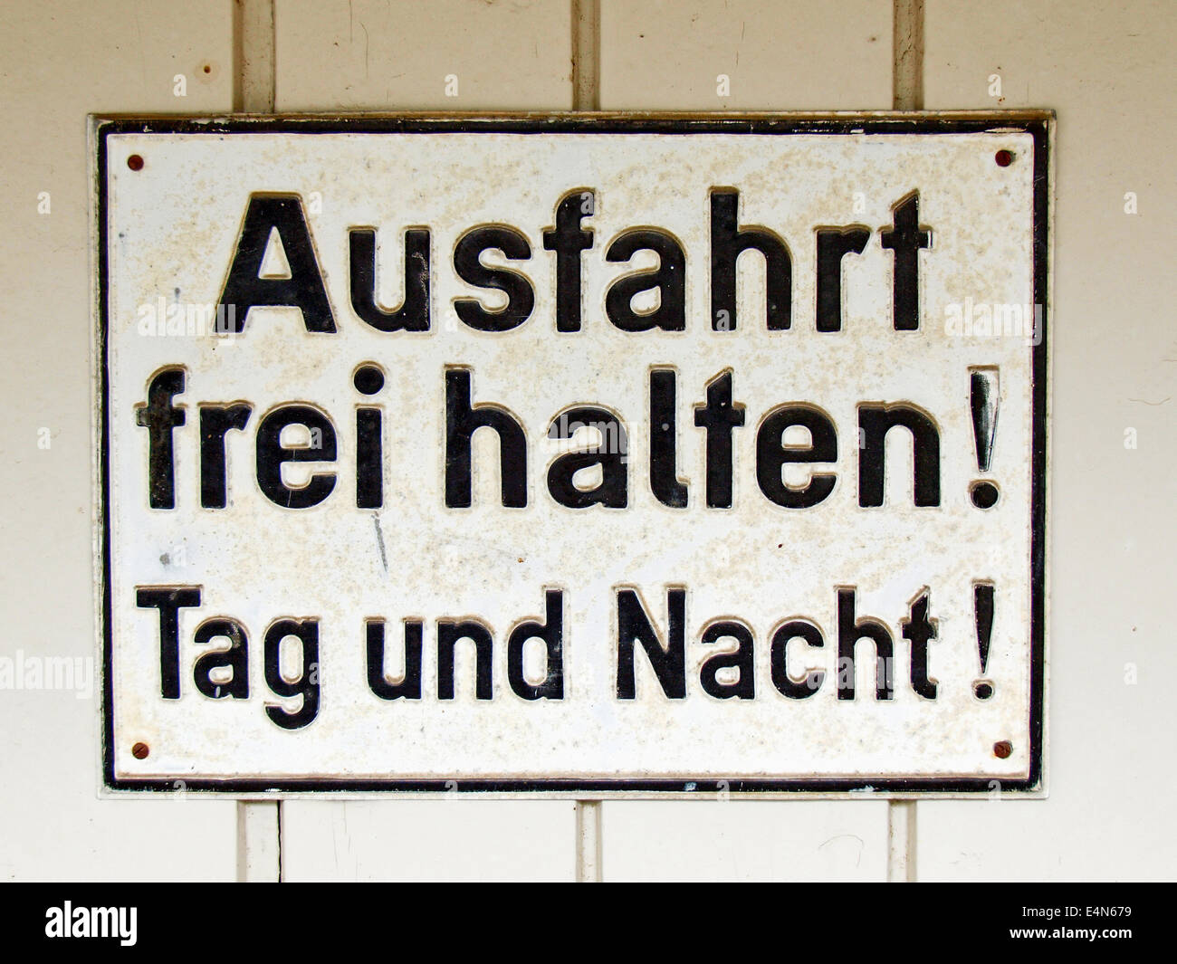 Exit sign ausfahrt germany hi-res stock photography and images - Alamy
