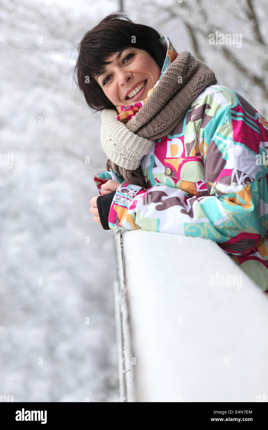 Snow ledge hi-res stock photography and images - Alamy