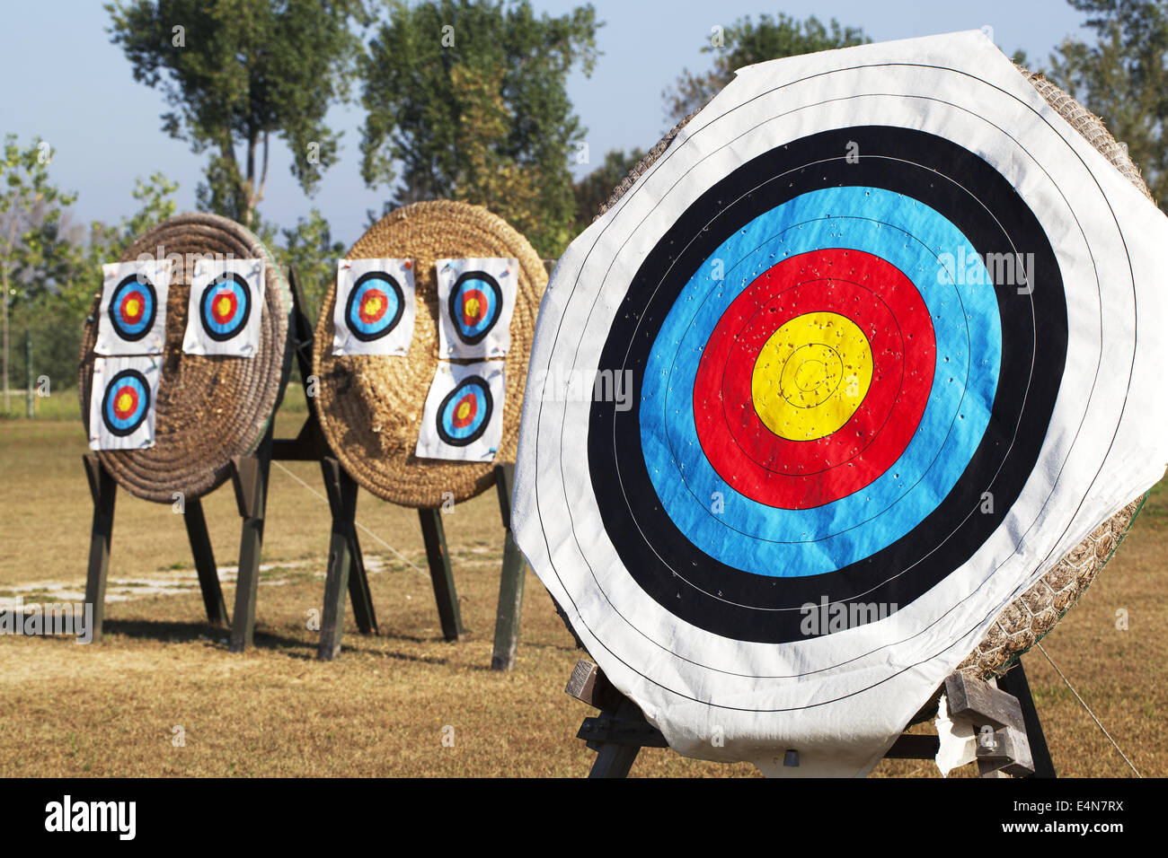 Targets hi-res stock photography and images - Alamy