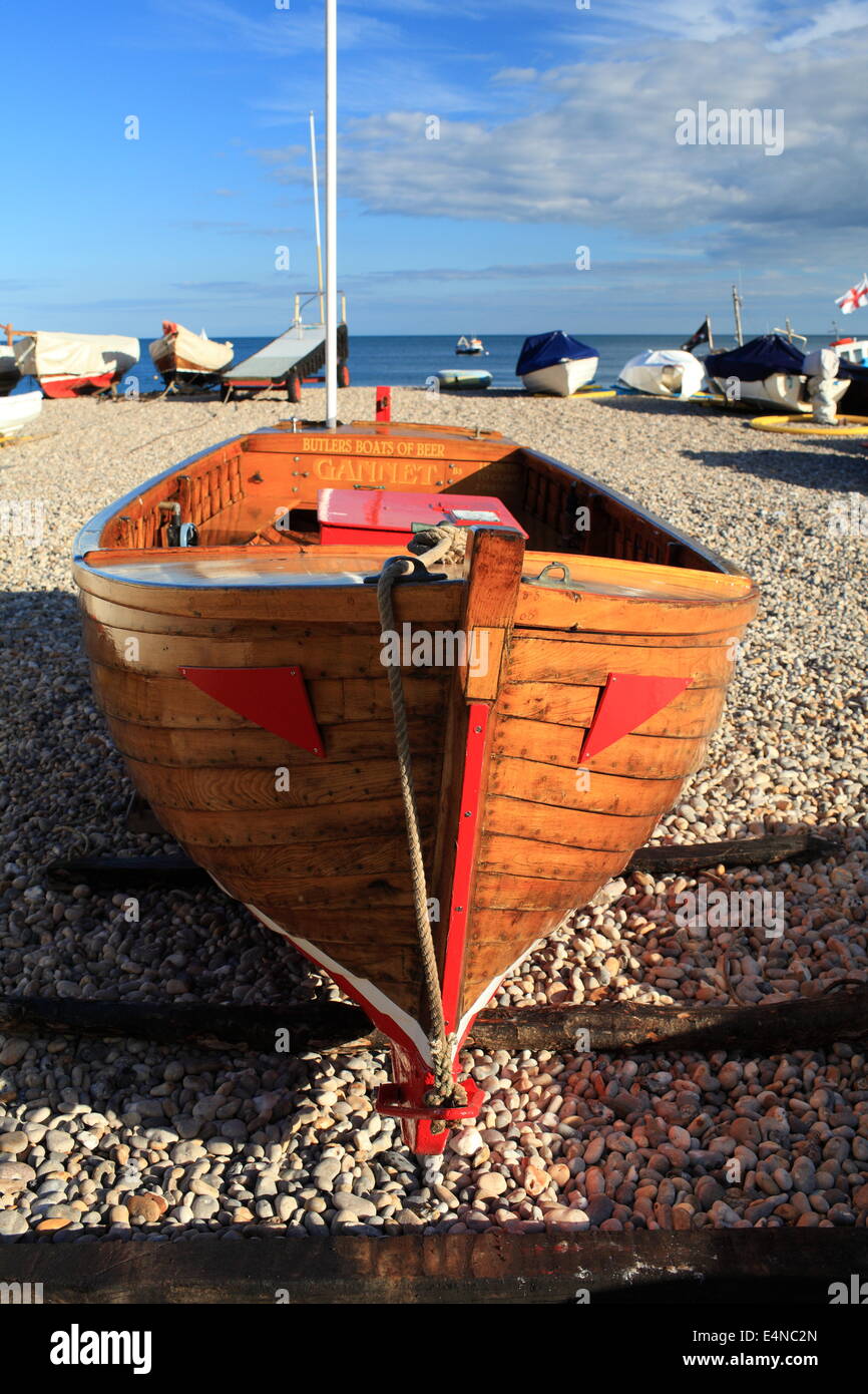 Self drive boats hi-res stock photography and images - Alamy