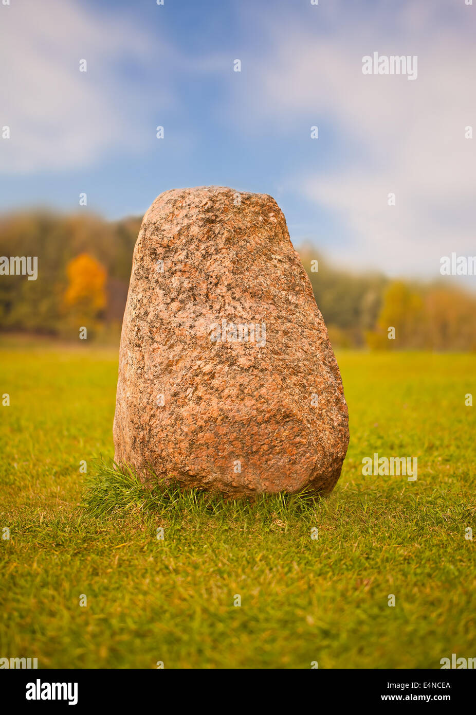 One big rock hi-res stock photography and images - Alamy