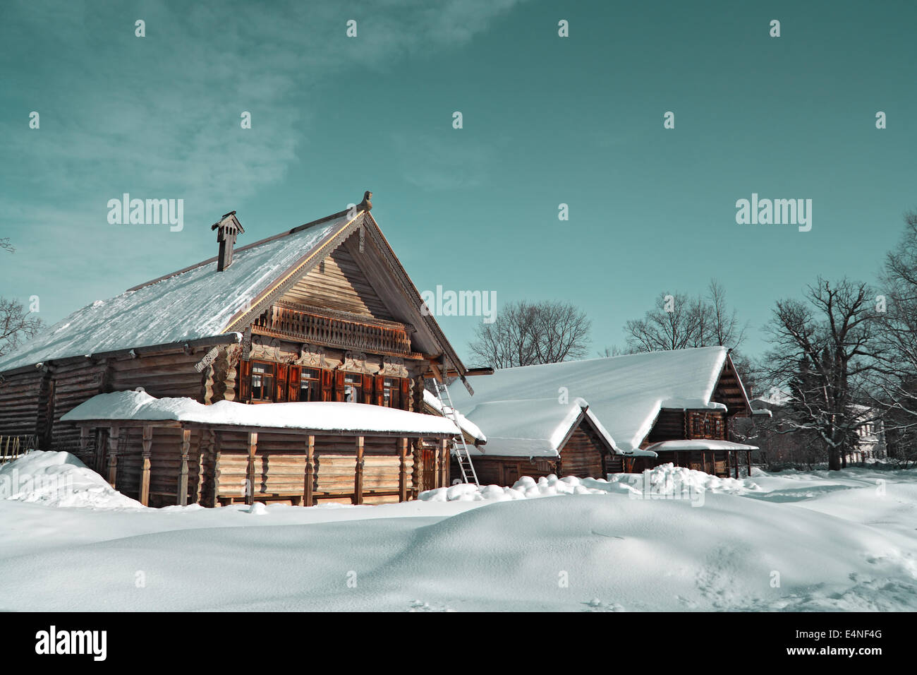 Old abandoned house in snow hi-res stock photography and images - Alamy