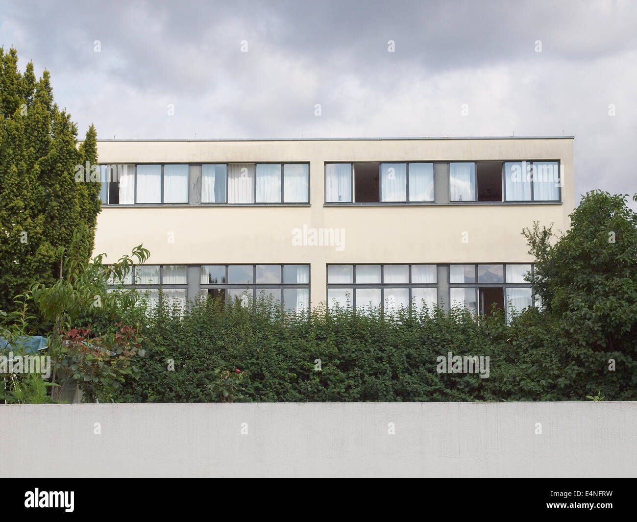 Gropius weissenhof hi-res stock photography and images - Alamy
