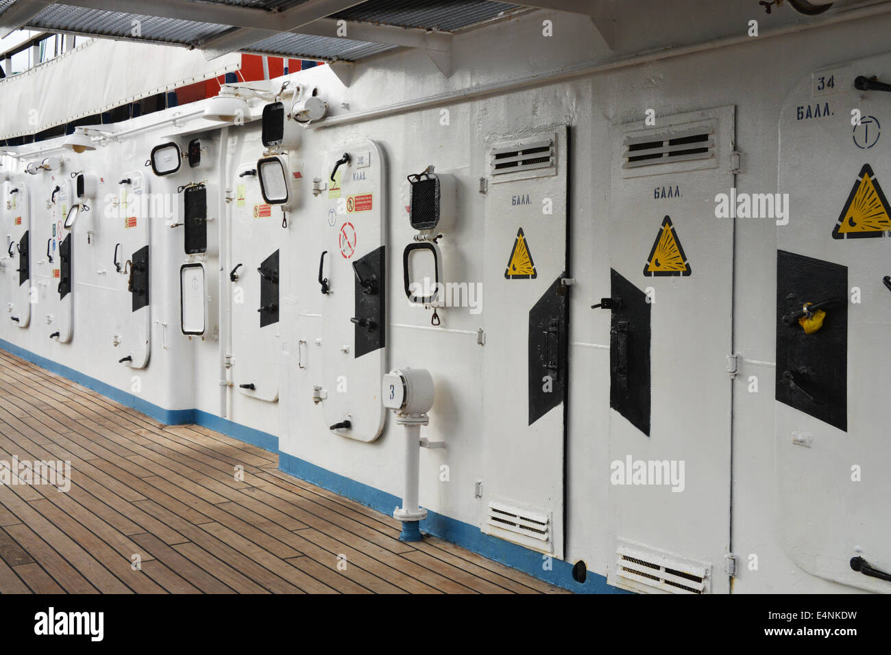 Bulkhead of ship hi-res stock photography and images - Alamy