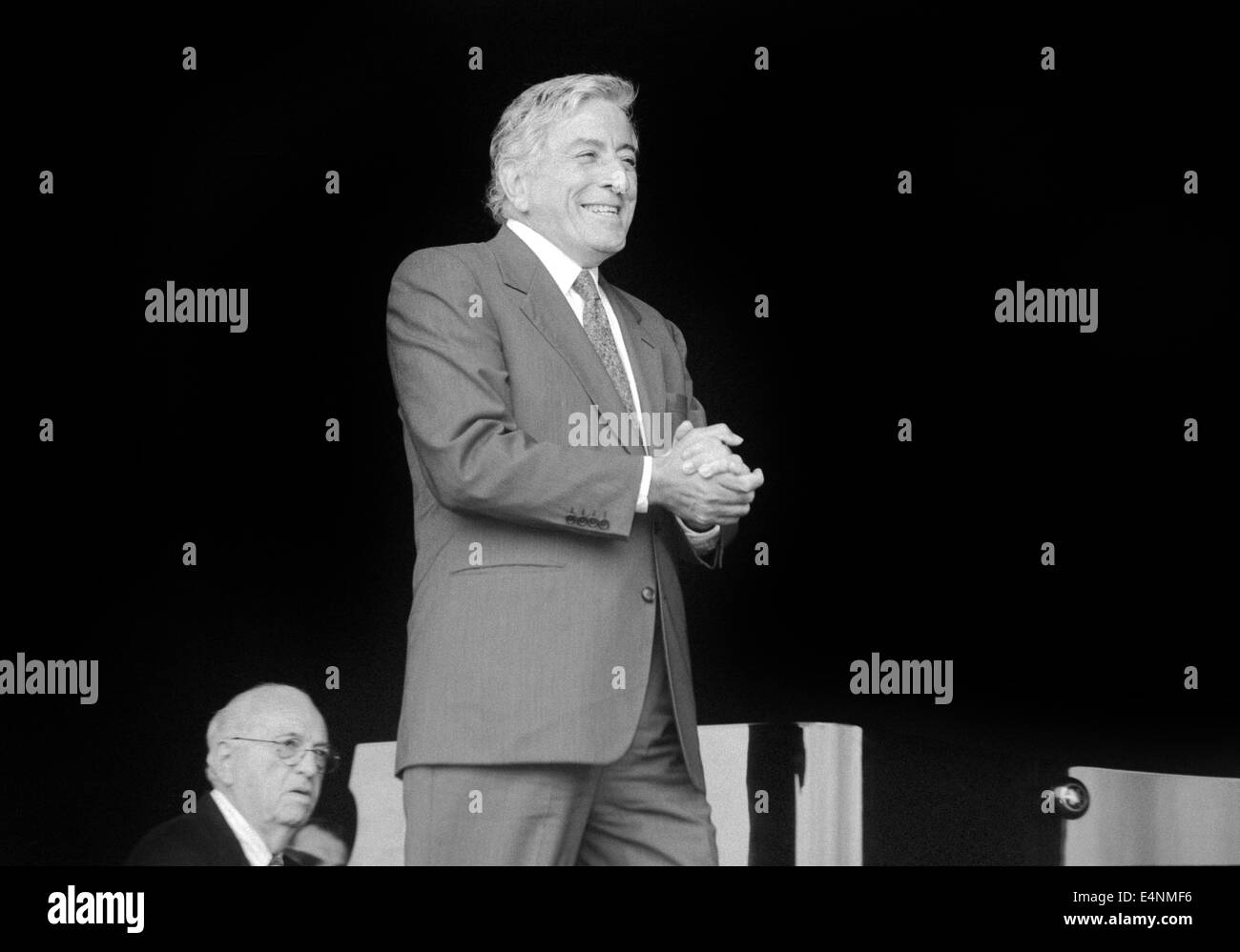 Tony bennett glastonbury hi-res stock photography and images - Alamy