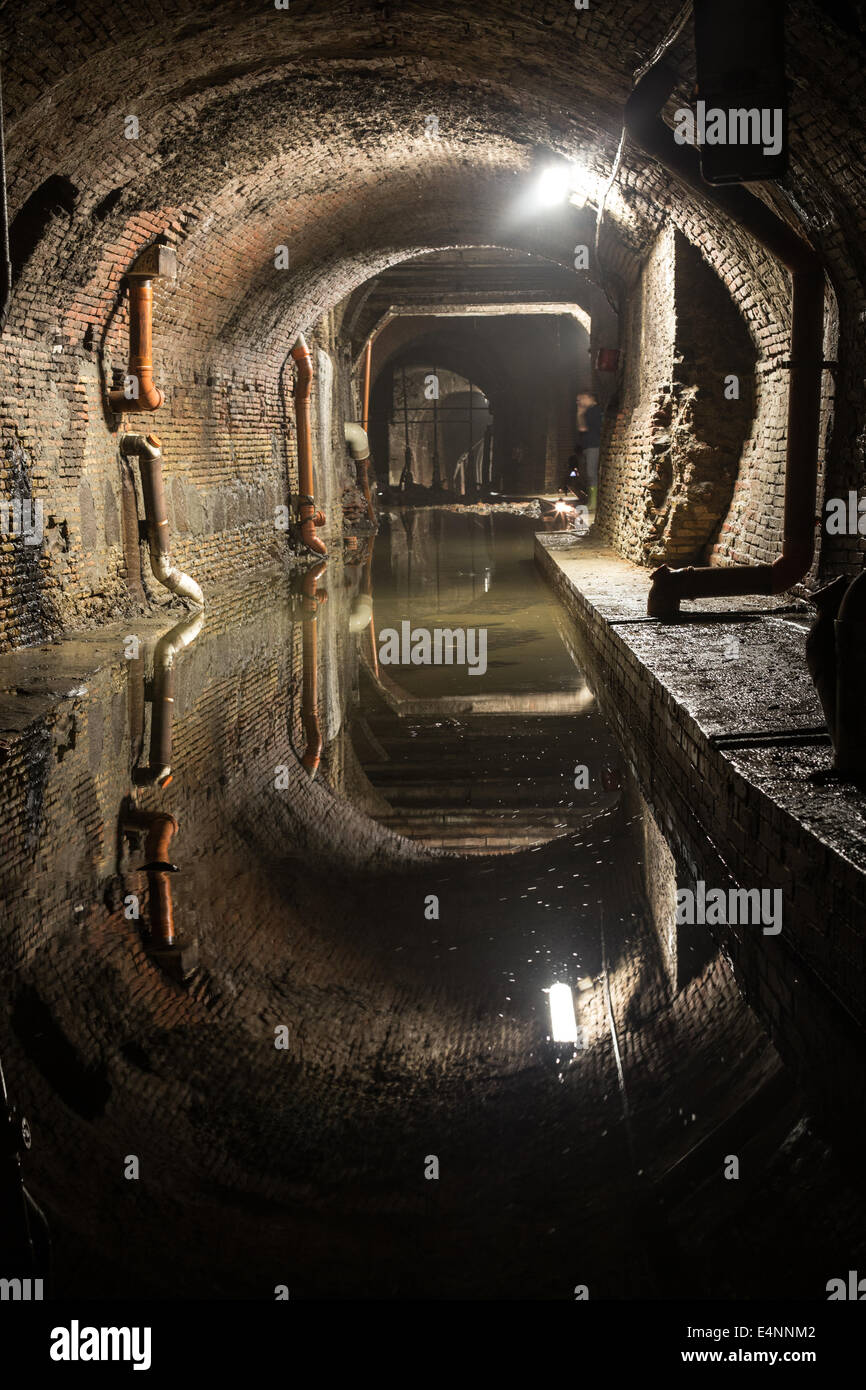 Underground water pipes hi-res stock photography and images - Alamy