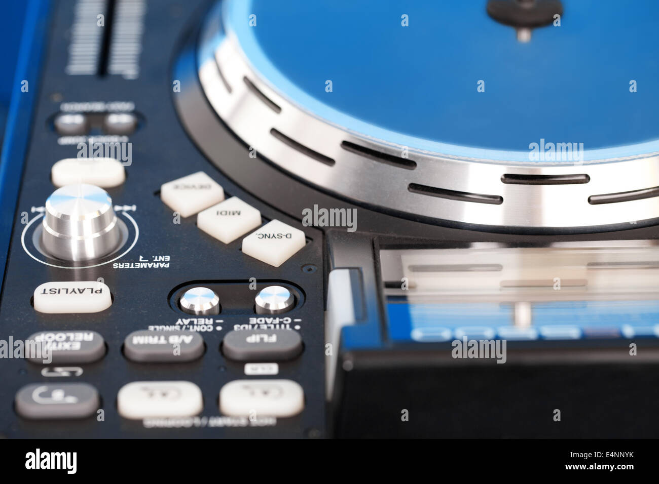 Dj turntable hi-res stock photography and images - Alamy