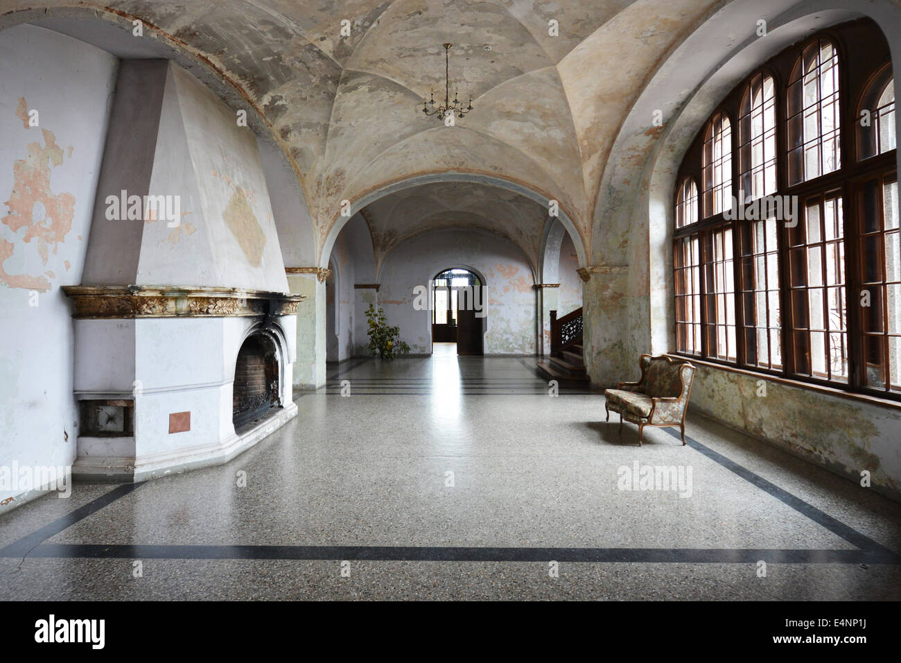 entrance hall in old castle Stock Photo - Alamy