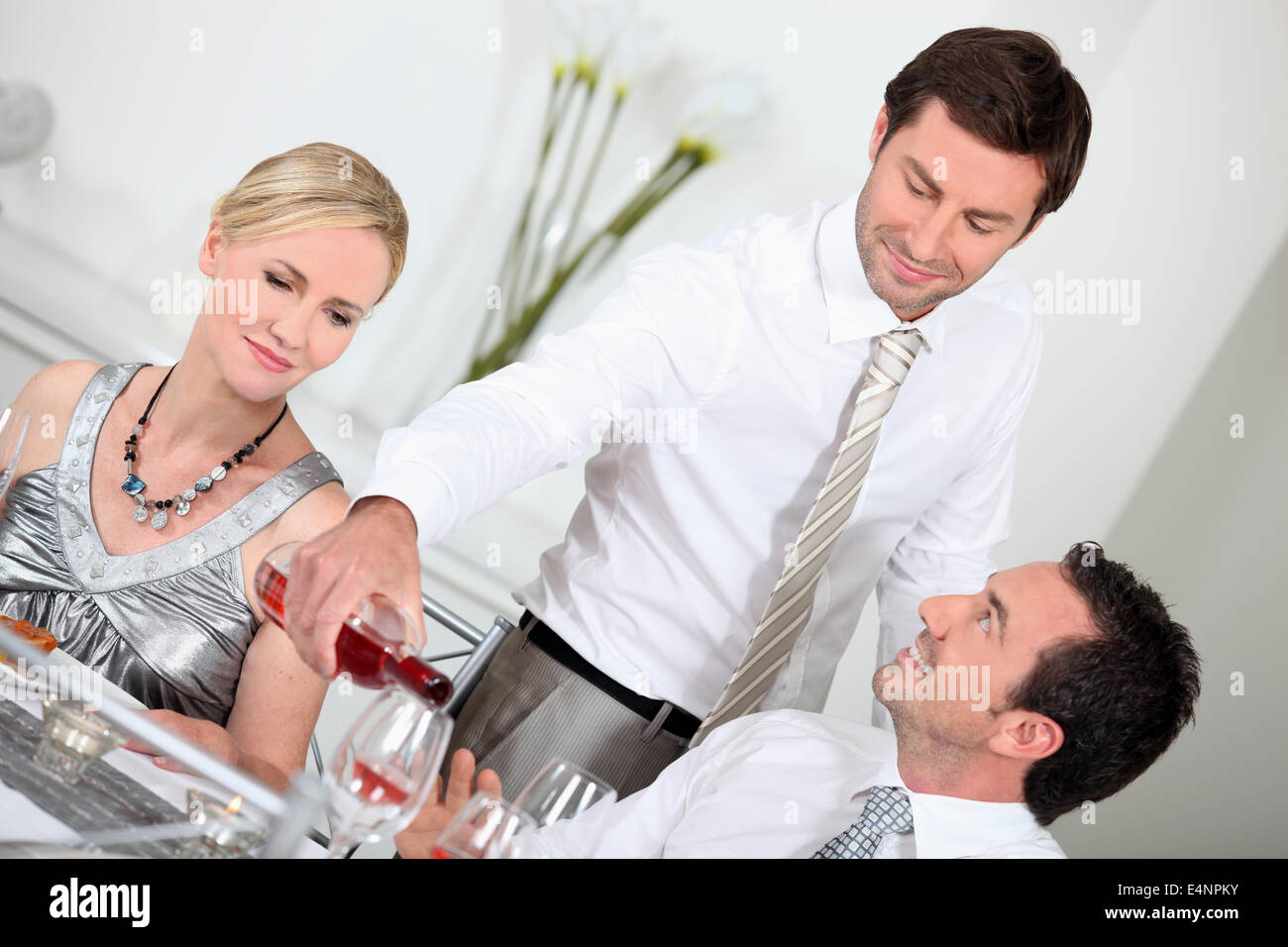 Smart dinner party hi-res stock photography and images - Alamy