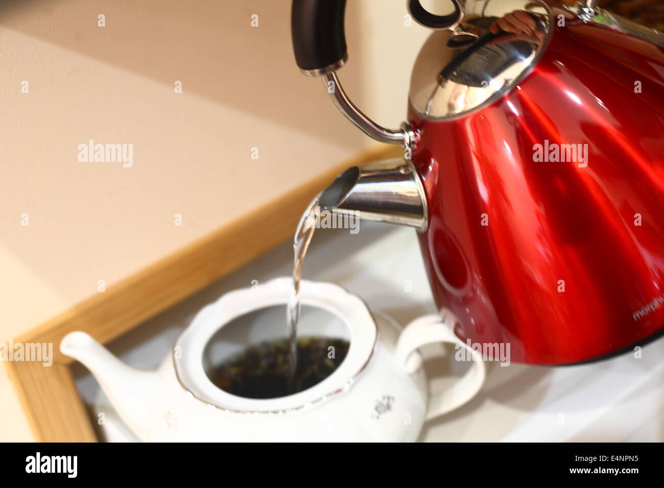 Red Kettle Stock Photos & Red Kettle Stock Images - Alamy