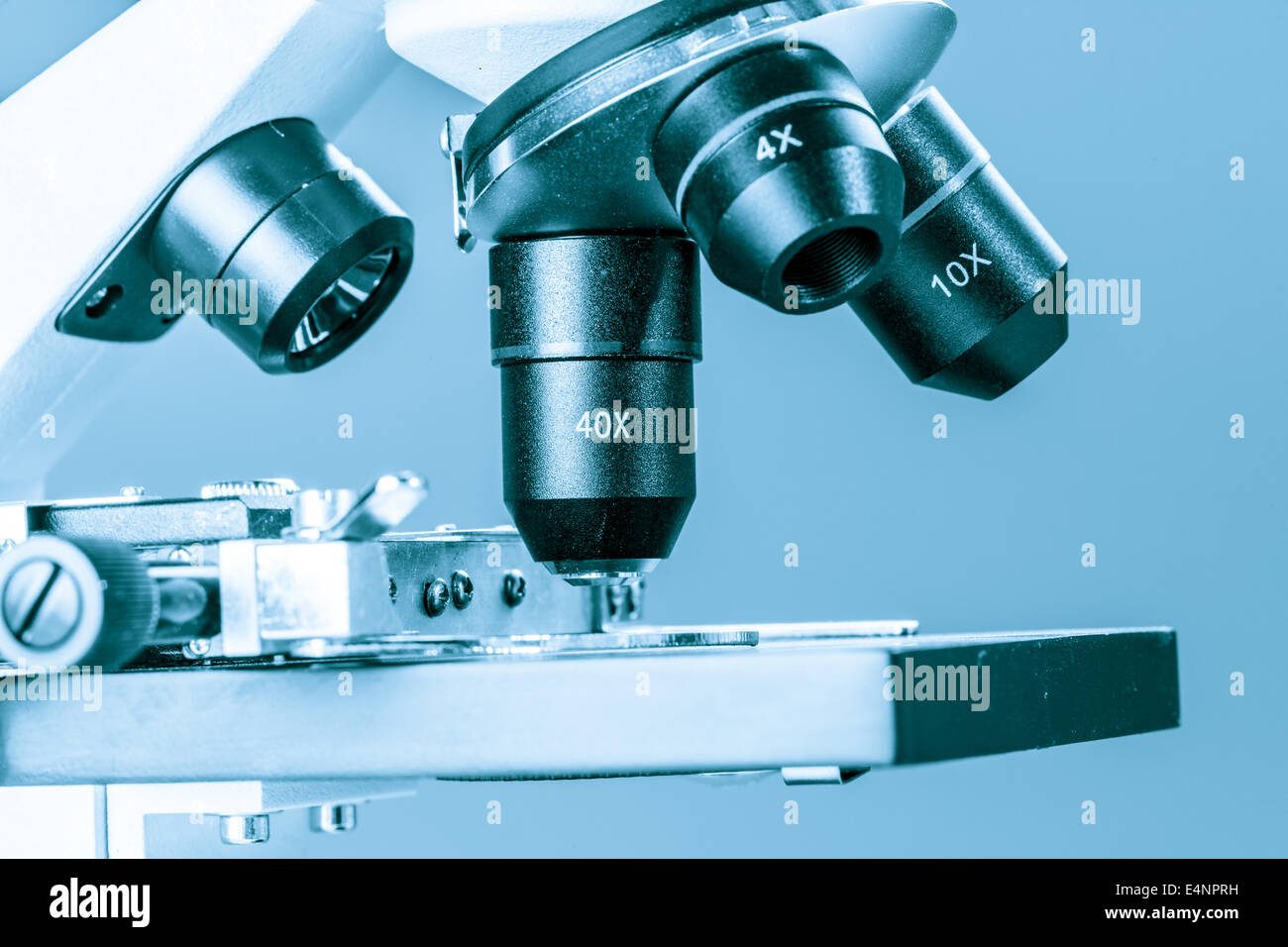 Research microscope hi-res stock photography and images - Alamy