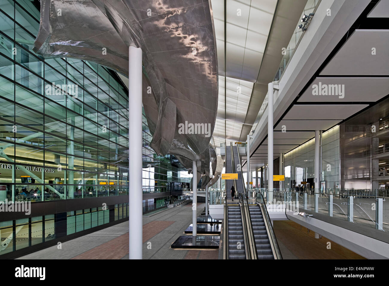 Modern two storey terminal hi-res stock photography and images - Alamy
