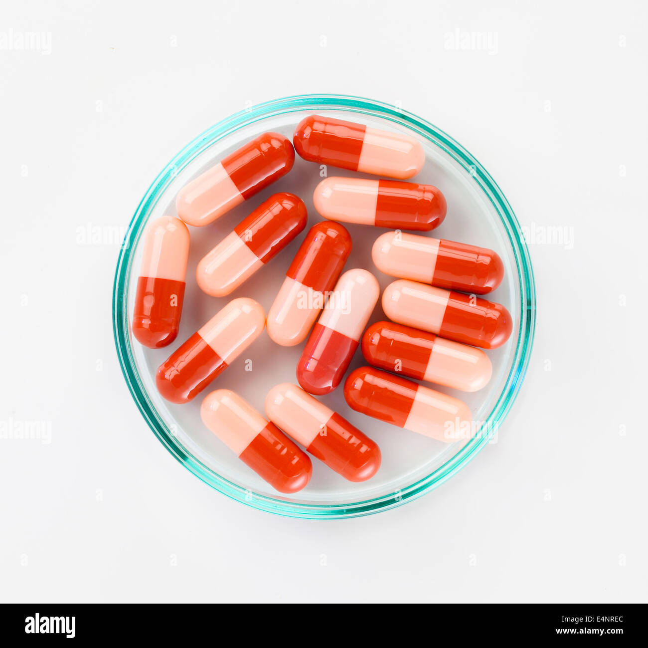 Blue And Red Capsules High Resolution Stock Photography and Images - Alamy