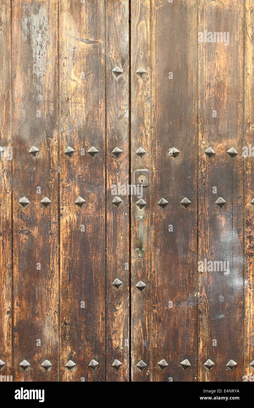 Gothic castle door hi-res stock photography and images - Alamy