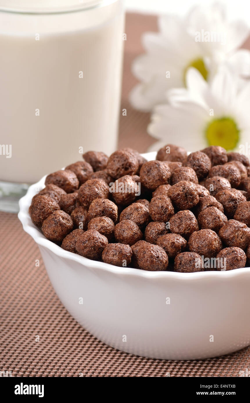 Cereal balls bowl milk hi-res stock photography and images - Alamy