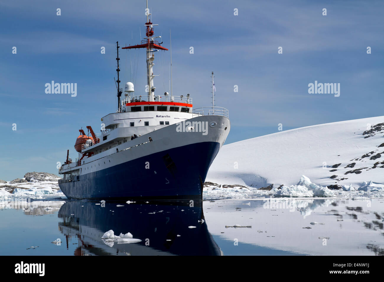 Blue waters in white hi-res stock photography and images - Alamy