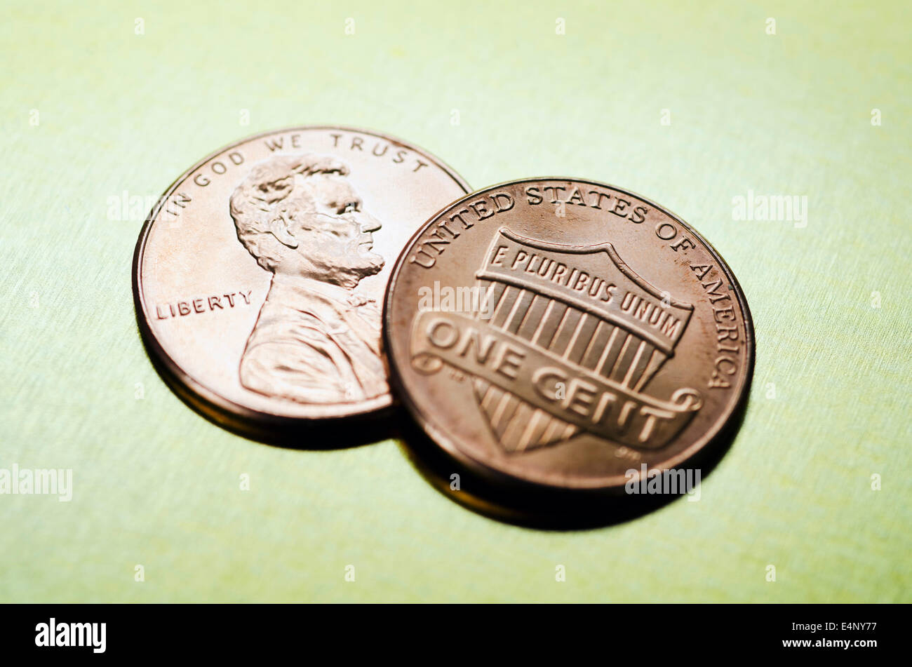 Studio shot of one american cent Stock Photo - Alamy